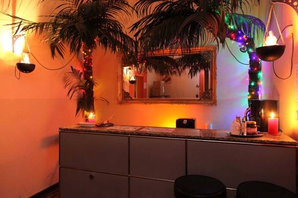 Club 44 - Kino Bar Zimmer ️