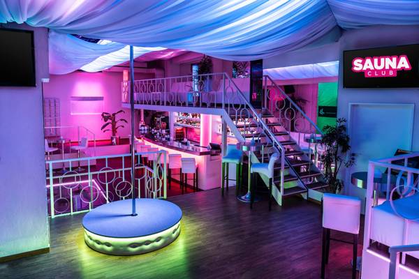 Sauna Club ️