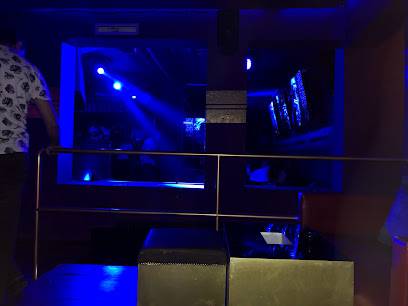 Vanity Pool Club ️