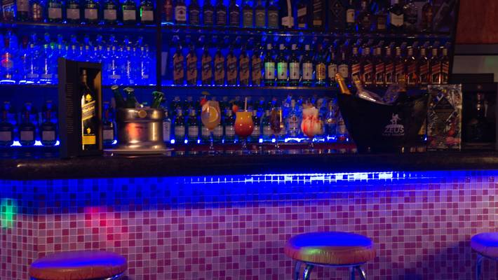 Zeus Bar Show Club Strip ️